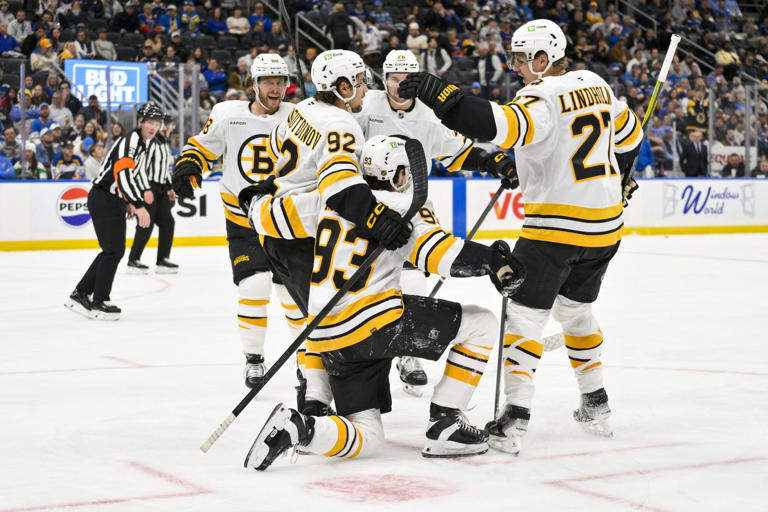 Marco Sturm’s surprising lineup pays off in Bruins’ third straight win