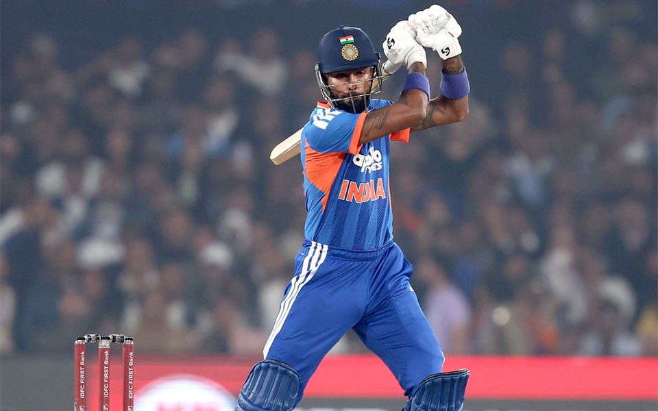 Varun Aaron explains two key aspects that set Hardik Pandya apart from ...