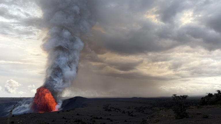 Watch: Kilauea volcano's lava fountain was so big it was visible from space