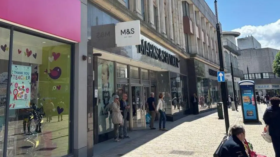 Former M&S building to become flats and shops