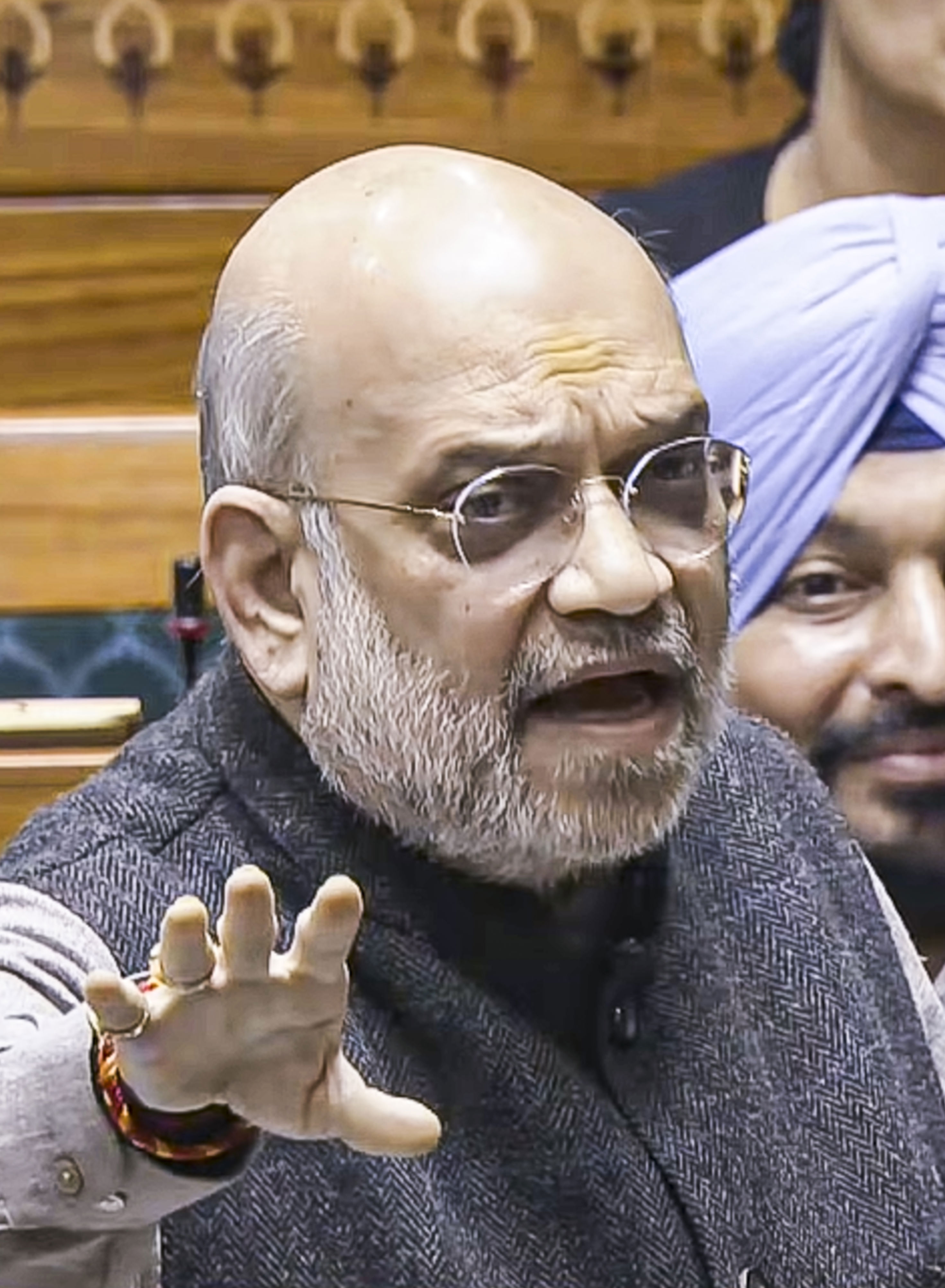 Rahul, Shah trade barbs in LS; LoP challenges HM for debate on his ...
