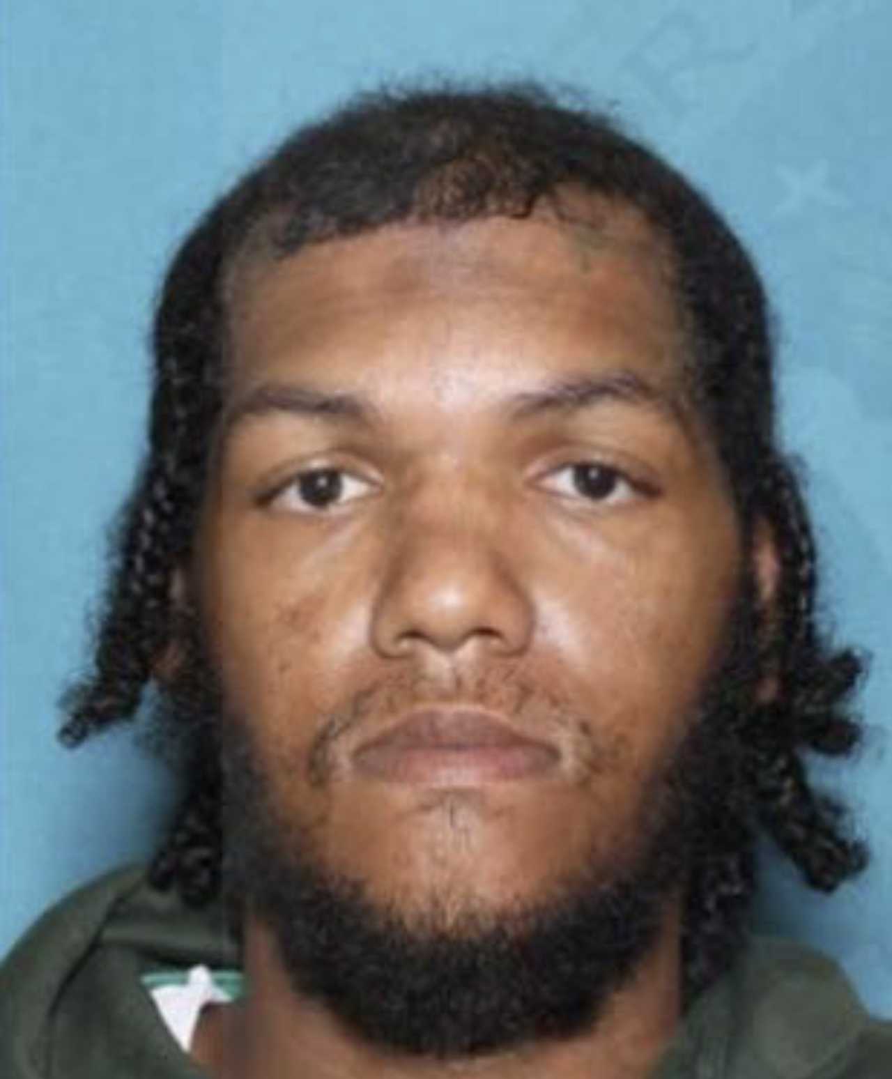 Kadrise Patience on the run in Orlando Rodríguez homicide