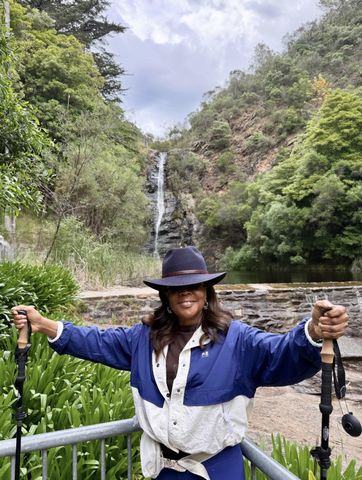 Oprah's Must-Have Lululemon Bag for Stress-Free Travel - TRIP MASTERY