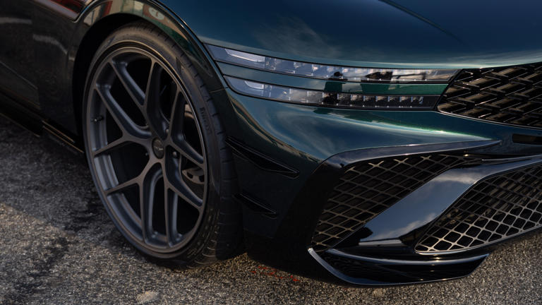 Genesis needs to build this V6-engined G90 'Wingback' estate immediately
