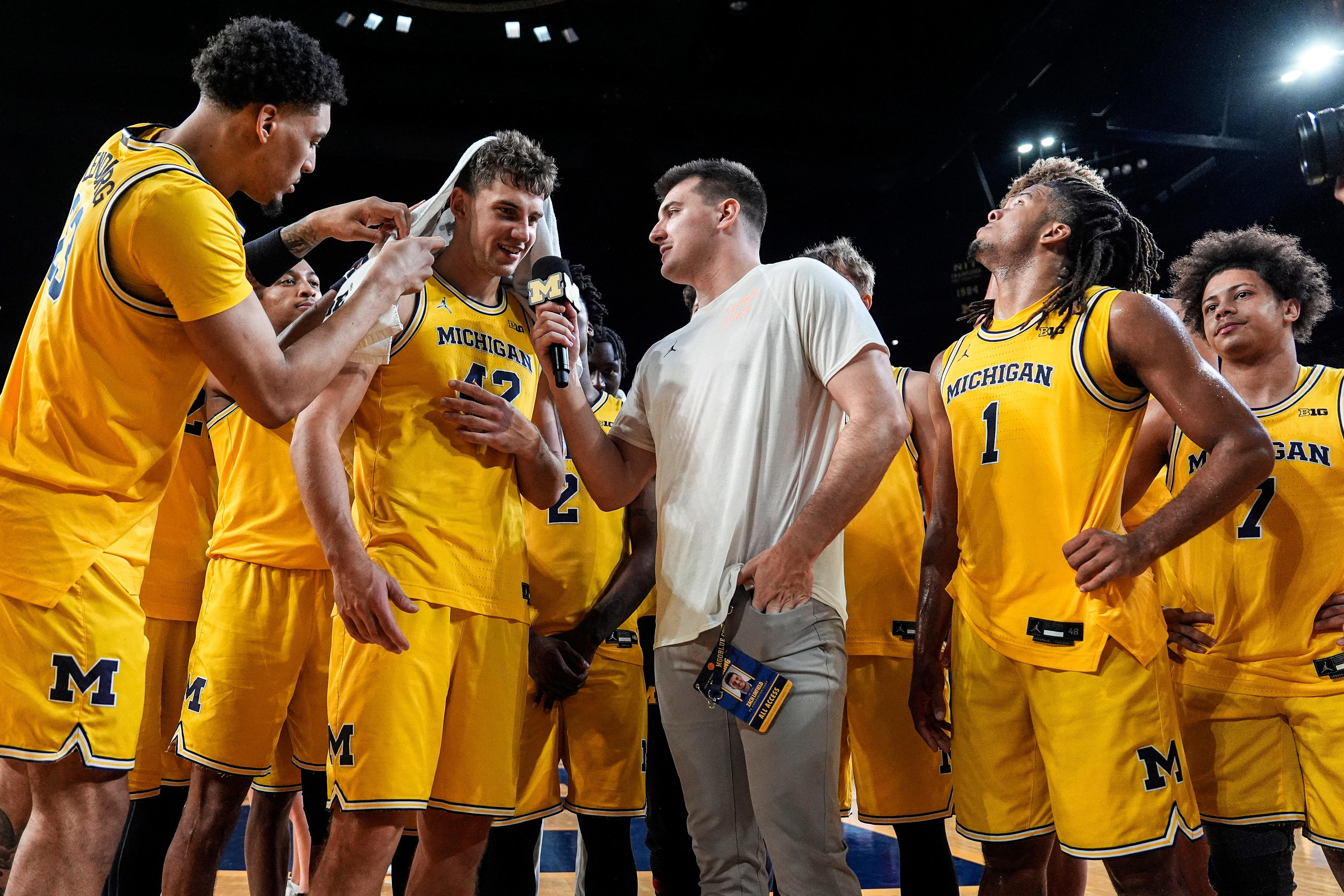 Michigan basketball formula for dominance: Defense and depth