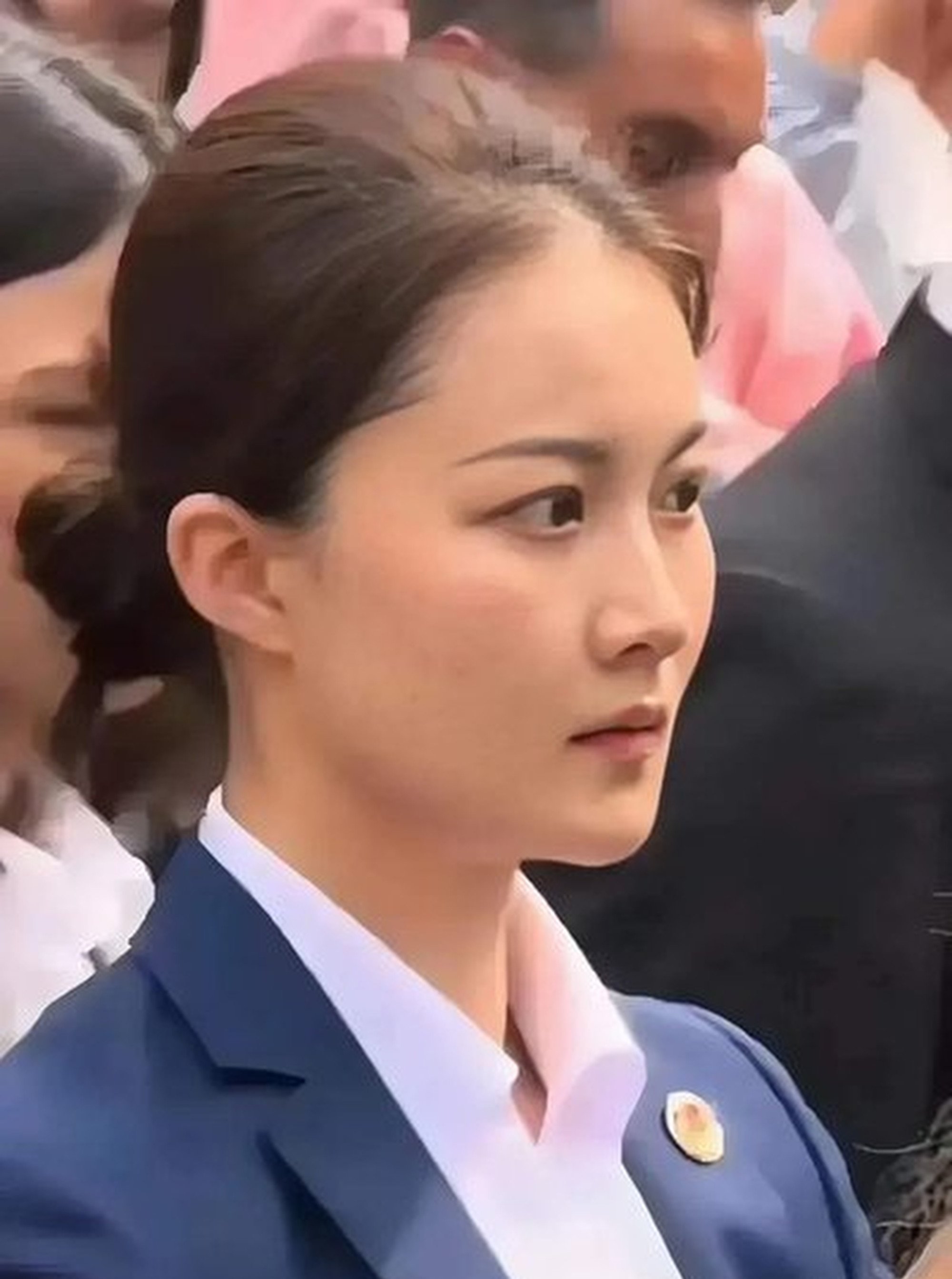 China 'most beautiful' Shaolin-trained bodyguard in spotlight during ...