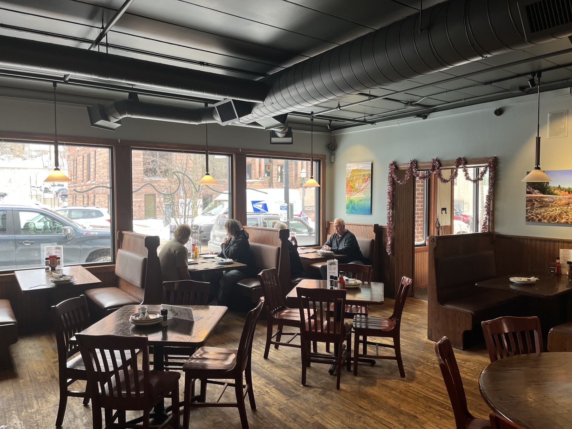 UP employers prepare for state minimum wage increase