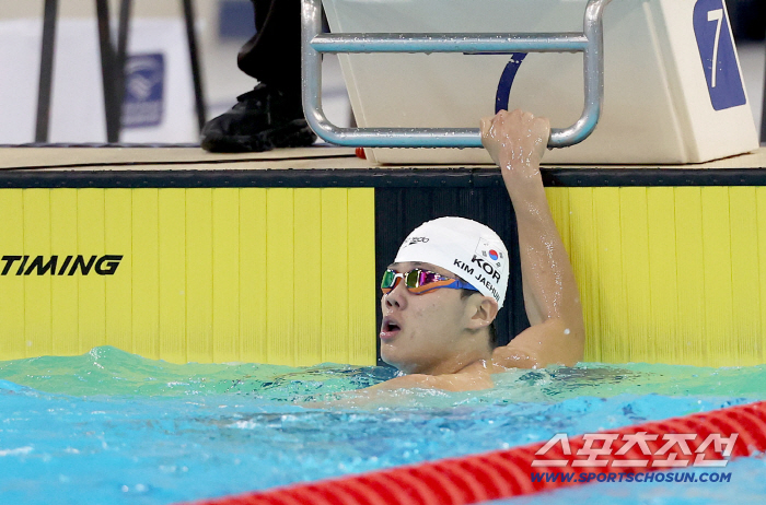 Kim Jae-hoon, who won six swimming medals in the Paralympic Games, did ...