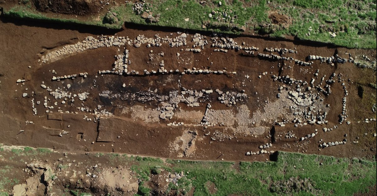 Excavations uncovered the oldest Viking longhouses in Iceland, changing ...