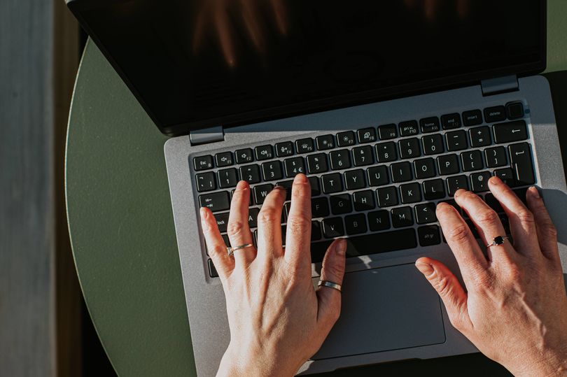 People told 'don't go to work' in 'avoid outbreaks' alert