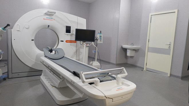 CHR de Port-Gentil : Un scanner flambant neuf, mais la néonatologie ...