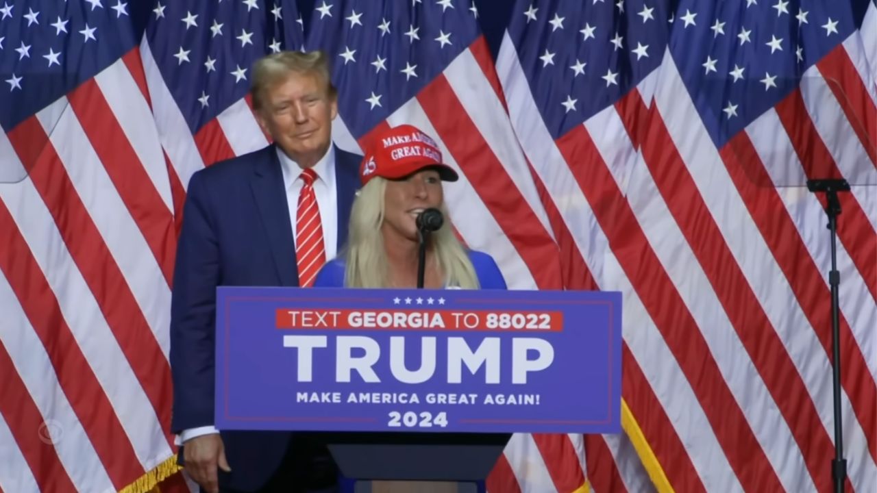 Marjorie Taylor Greene wordt aangevallen door Donald Trump na een ...