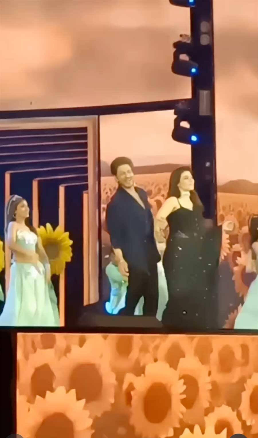 Shah Rukh Khan and Kajol's best moments from 2025