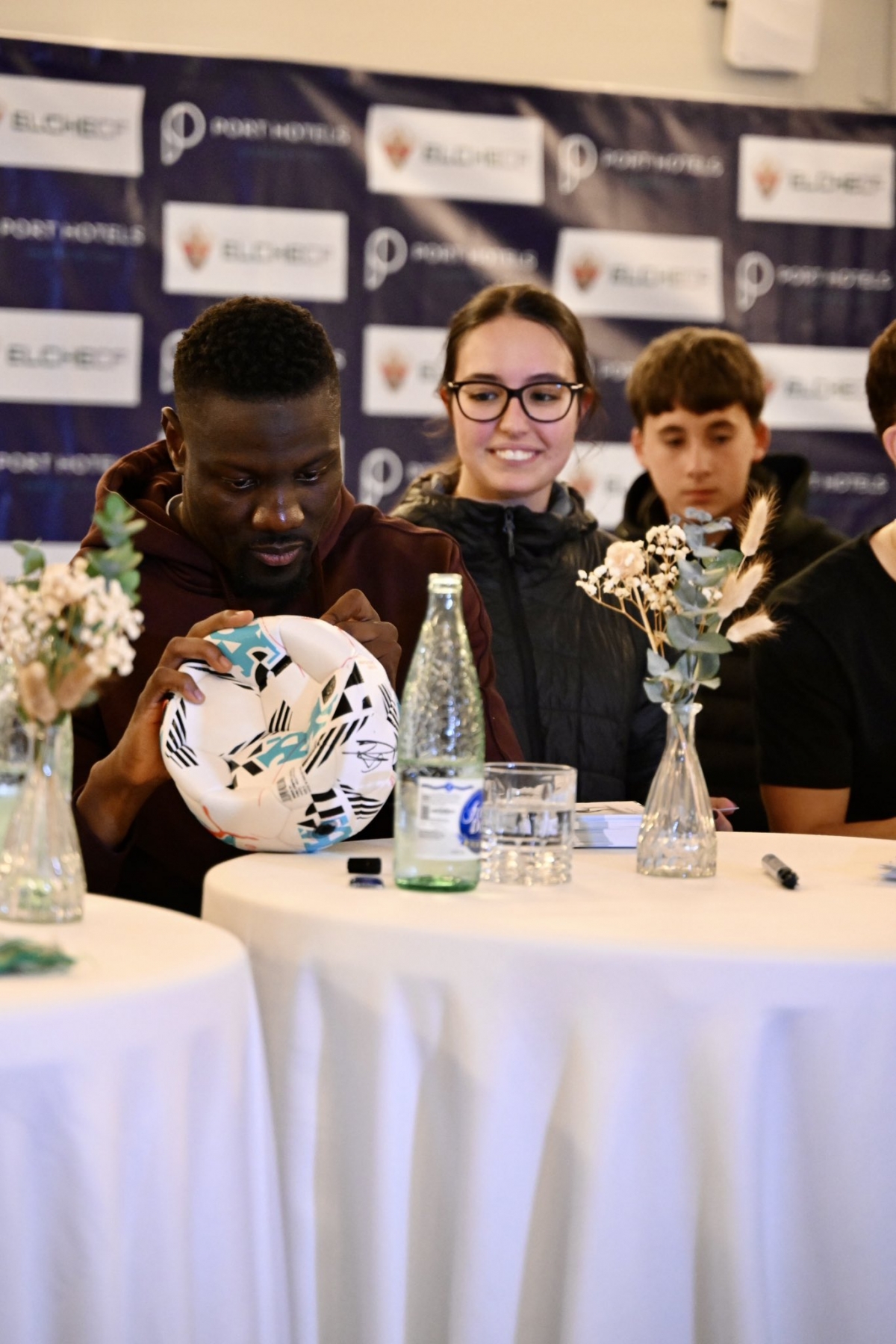 Bambo Diaby cambia el Elche CF por el Granada CF