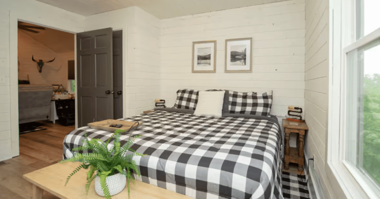You'll feel like you're sleeping in a Hallmark movie set in this ...