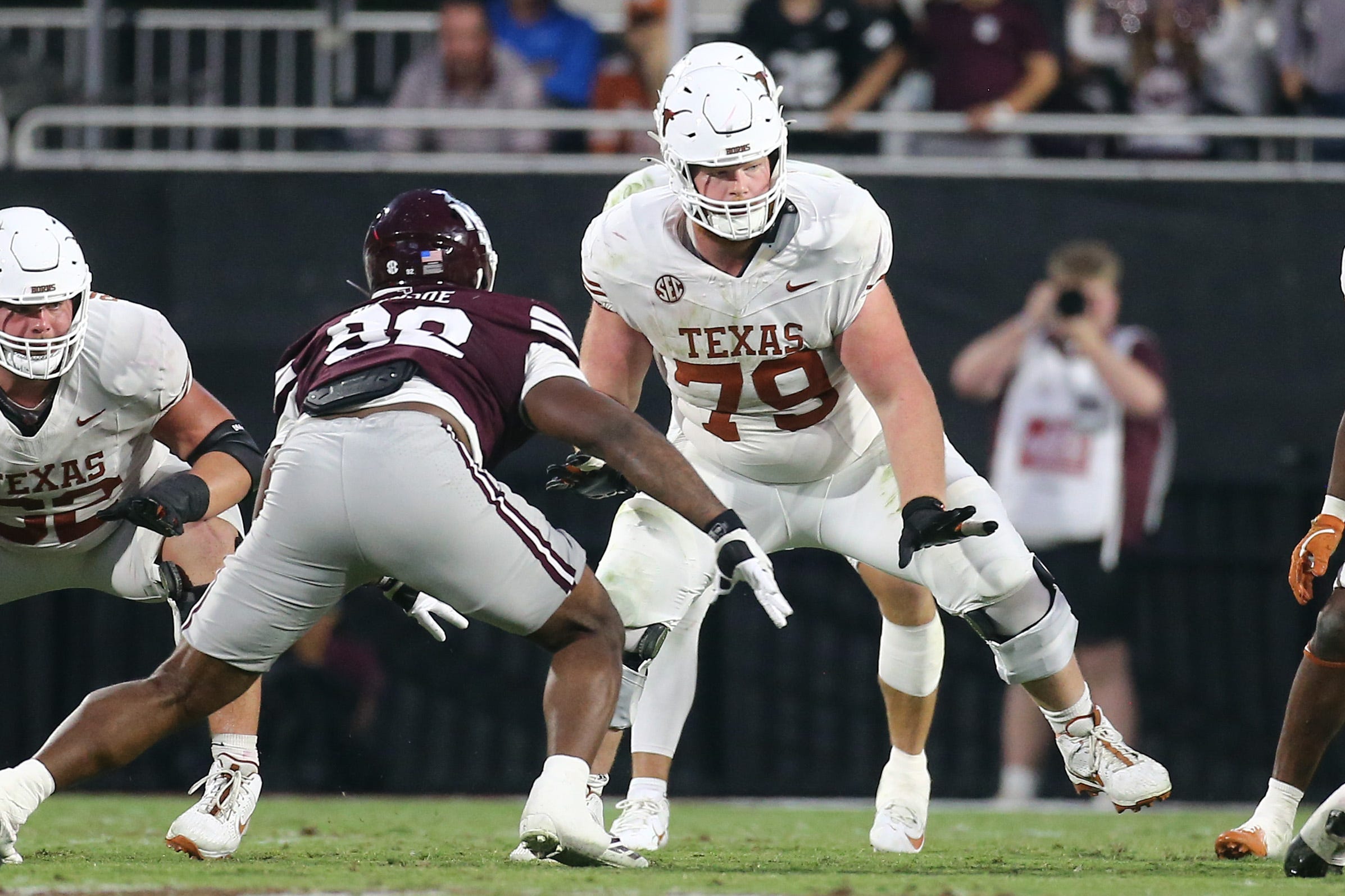 Longhorns lose starting OL Connor Stroh to the transfer portal