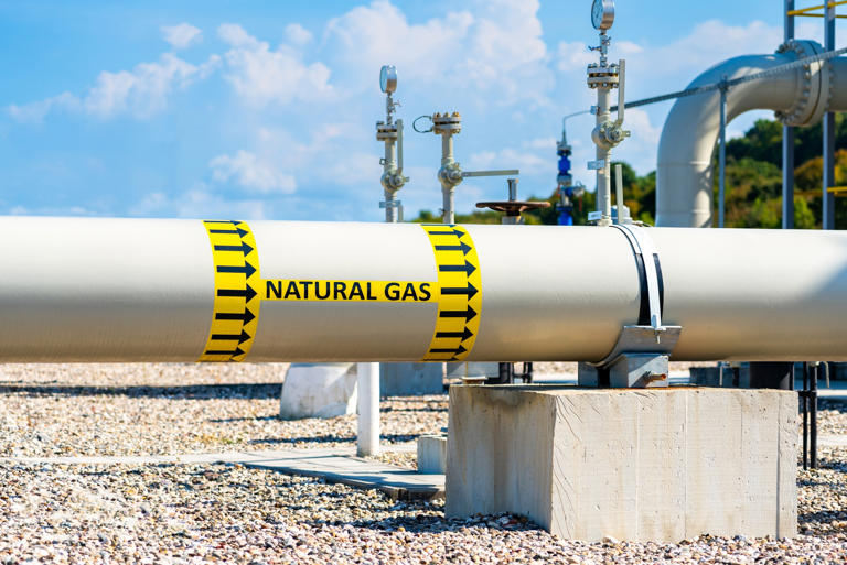 NextEra Energy to buy Caliber Resource Partners, set up shale JV - Reuters