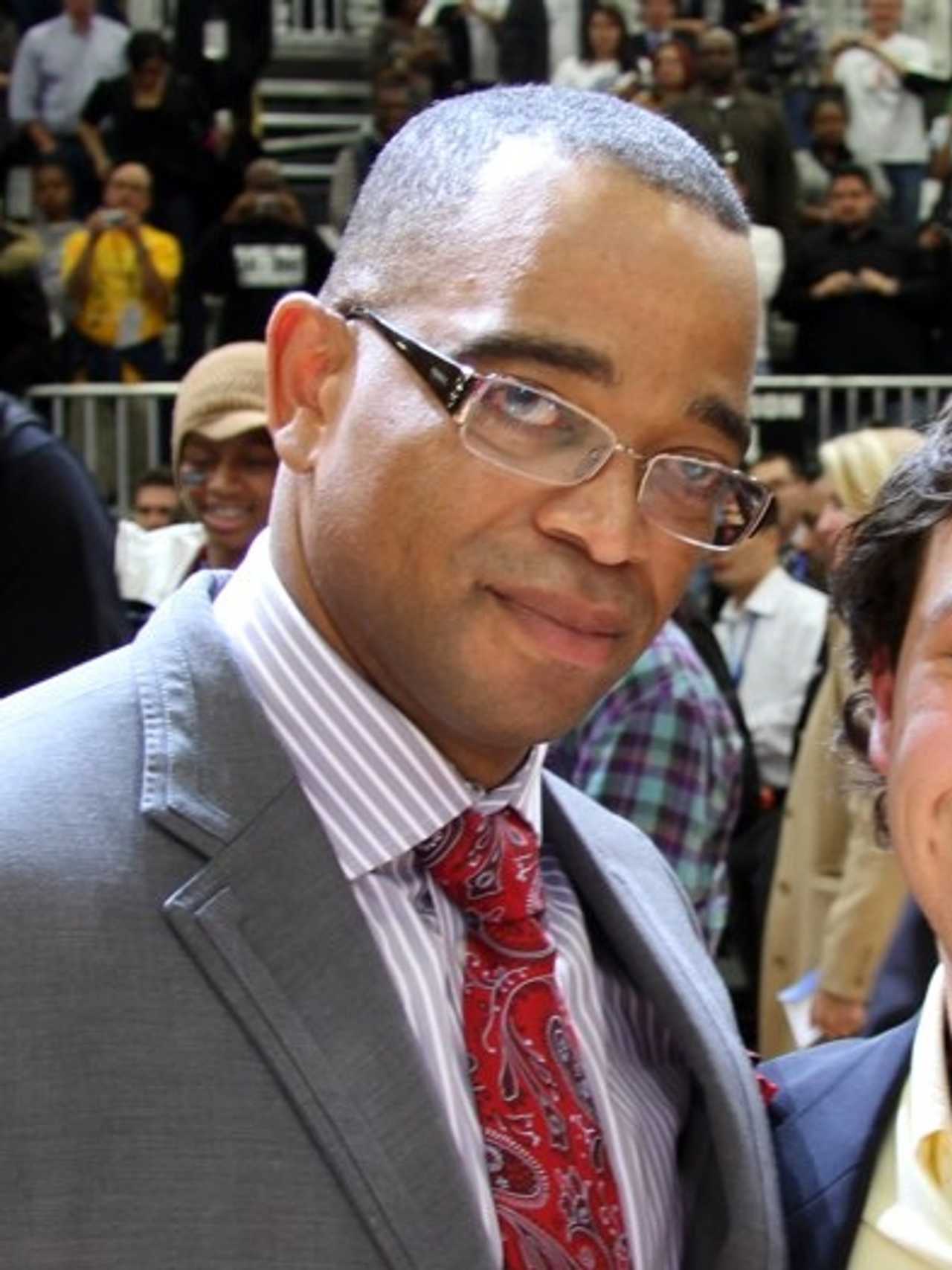 'Boo-yah!': ESPN drops new '30 for 30' on sportscaster Stuart Scott