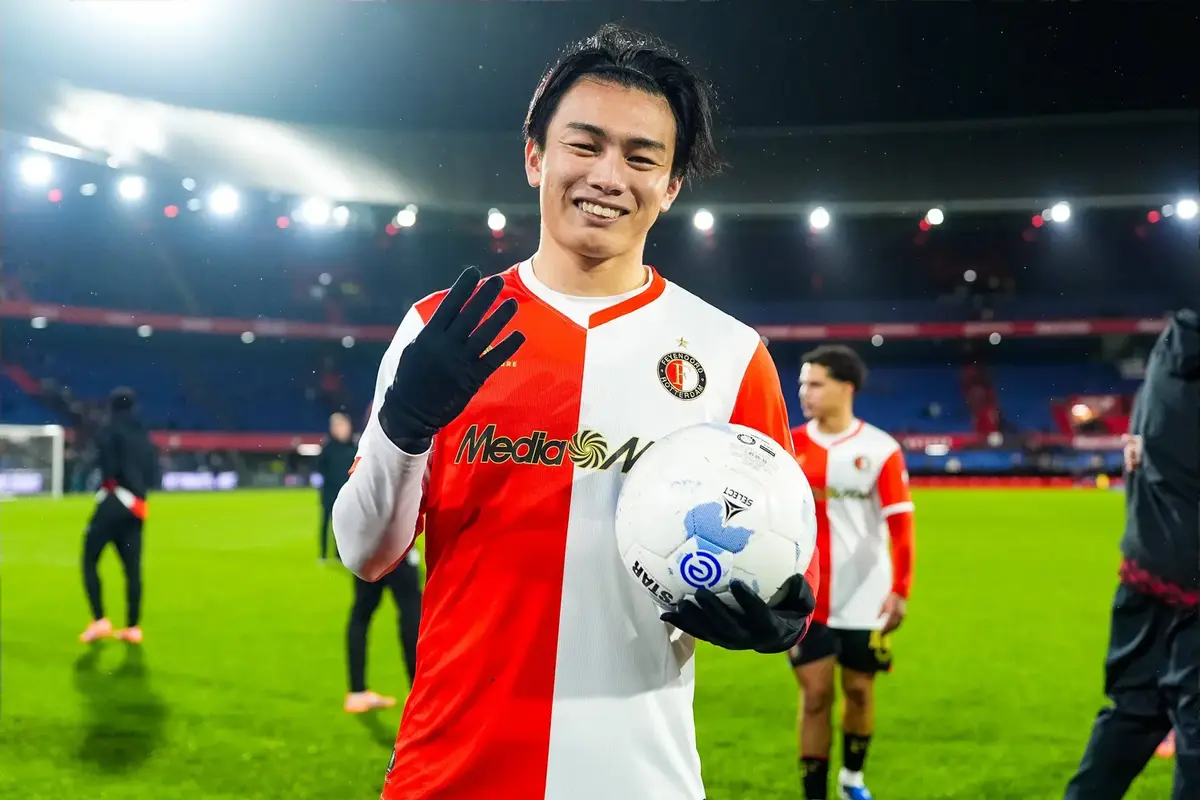 From the Netherlands: Arne Slot fan of Japan striker