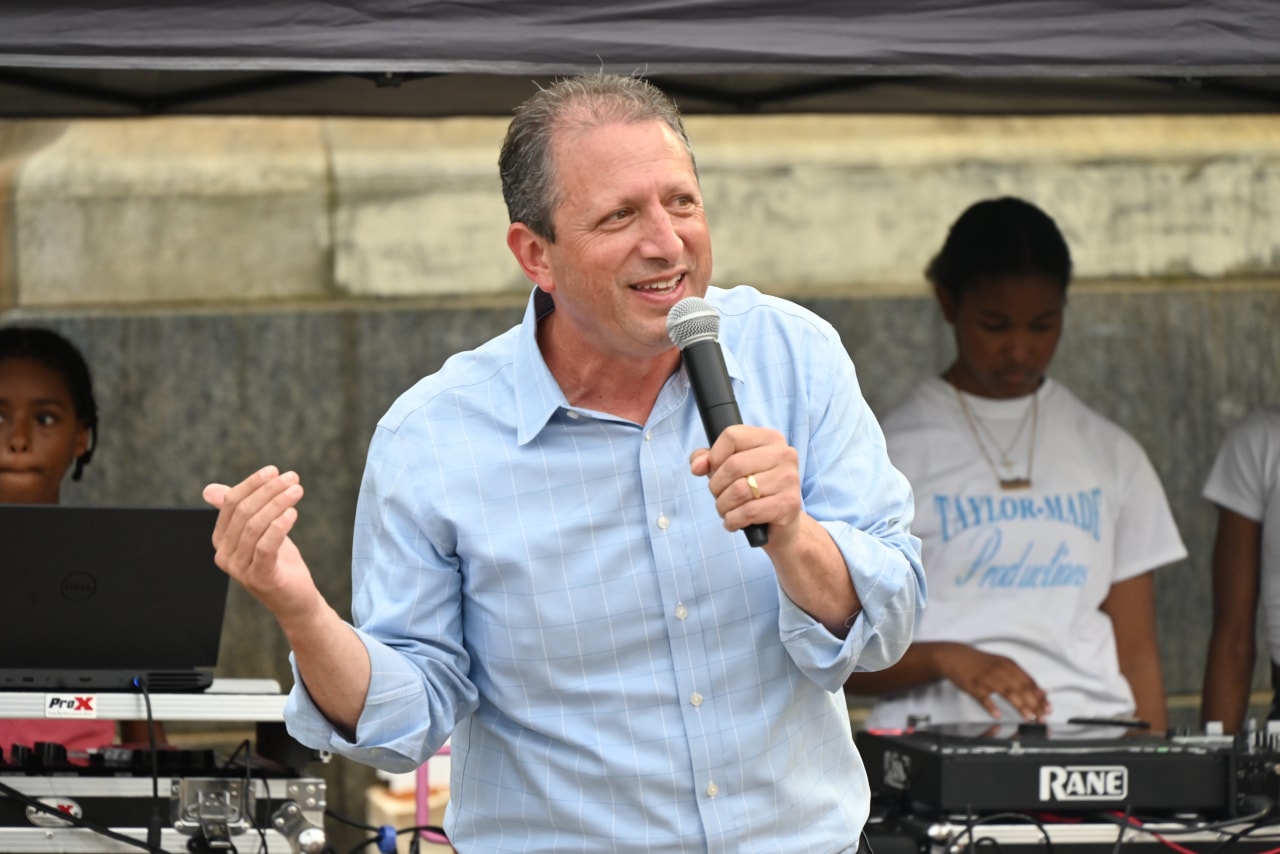NYC comptroller Brad Lander is running for Congress