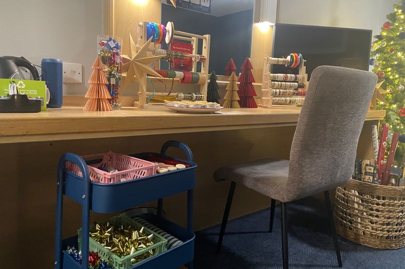 I tried an Edinburgh Travelodge festive wrapping room and was overwhelmed