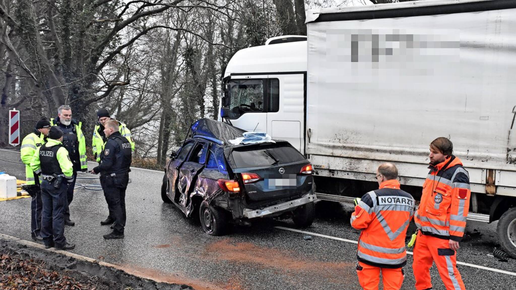 Unfall B202 Heutenull