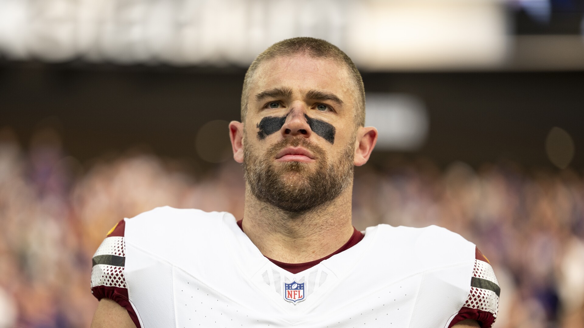 Commanders place TE Zach Ertz on IR, sign RB Chase Edmonds to 53-man roster