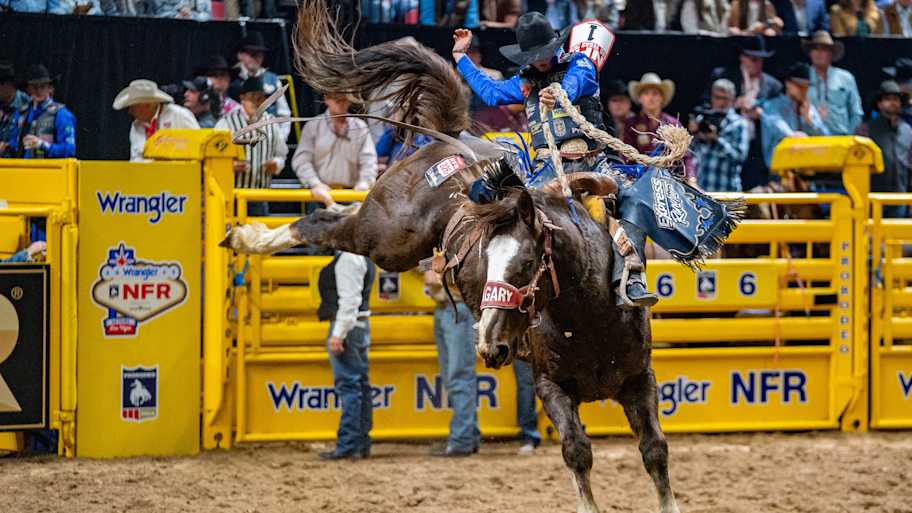 The saddle bronc riding world title race is closer than ever after round 6
