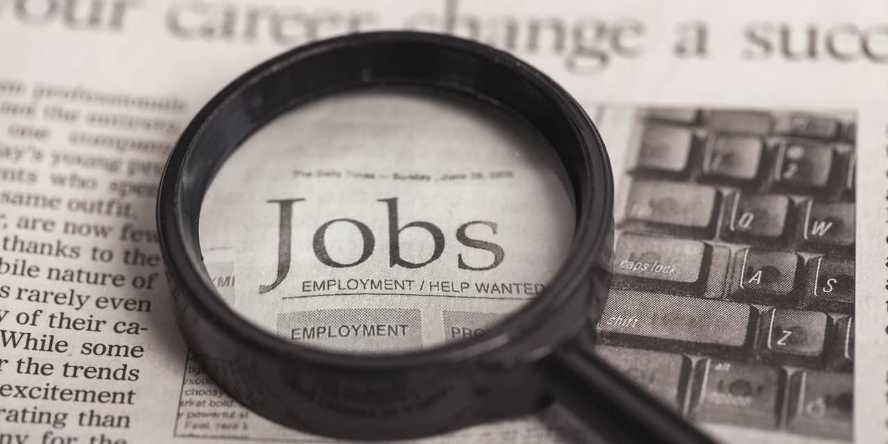 The Fed will be forced into deep rate cuts in 2026 — boosting gold and ...