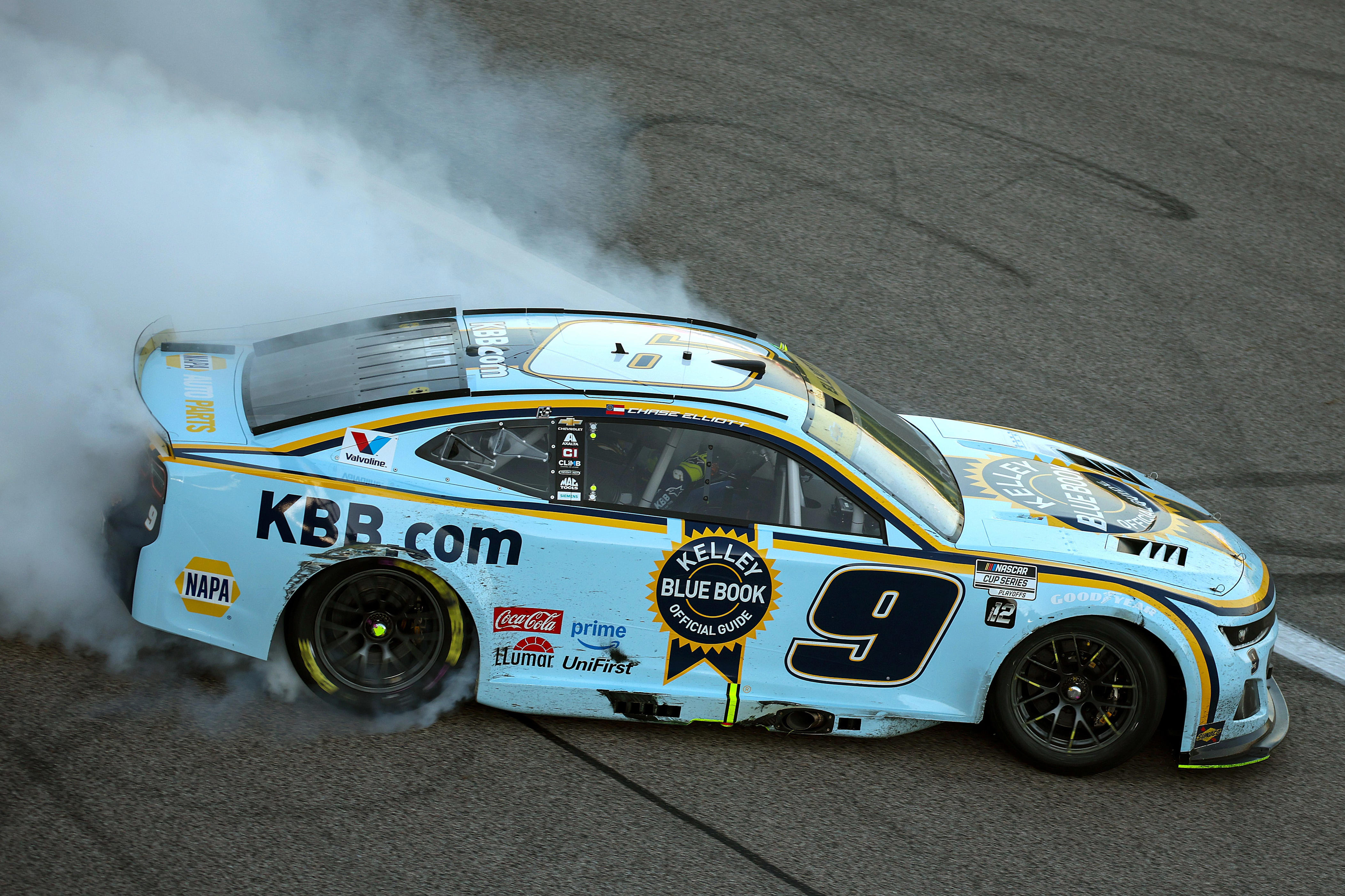 Chase Elliott's new Kelley Blue Book scheme for 2026 season revealed