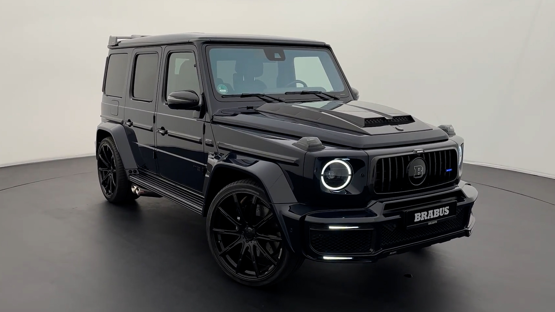 G900 Brabus deep blue with 900HP sound