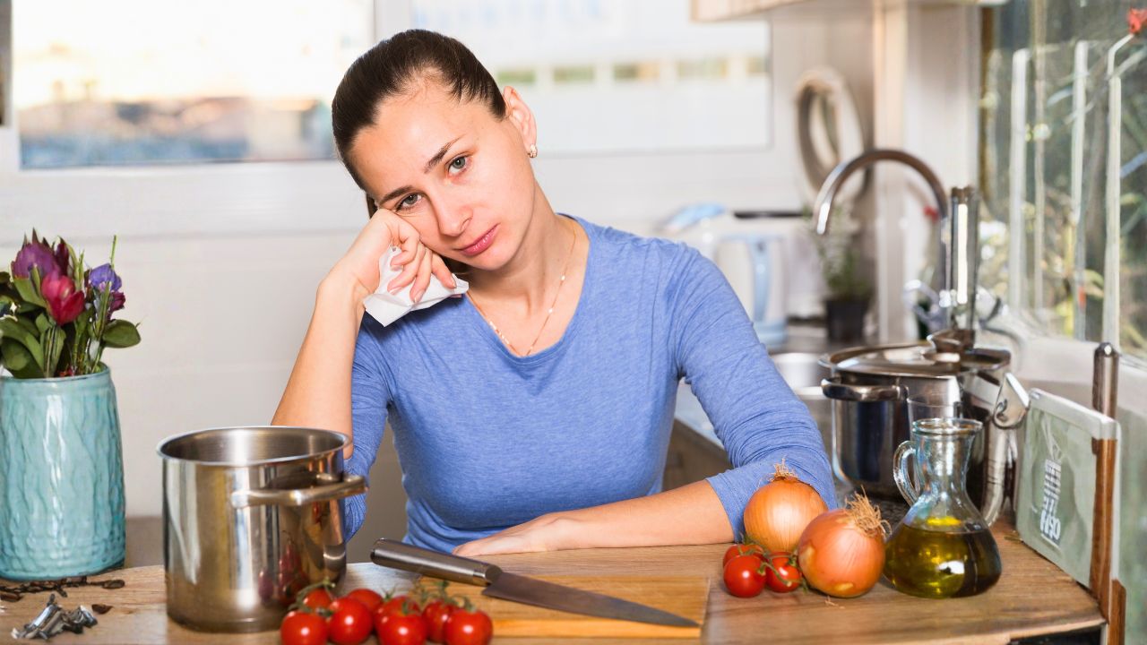 She cooked a full roast. Her family finished eating before she even sat ...