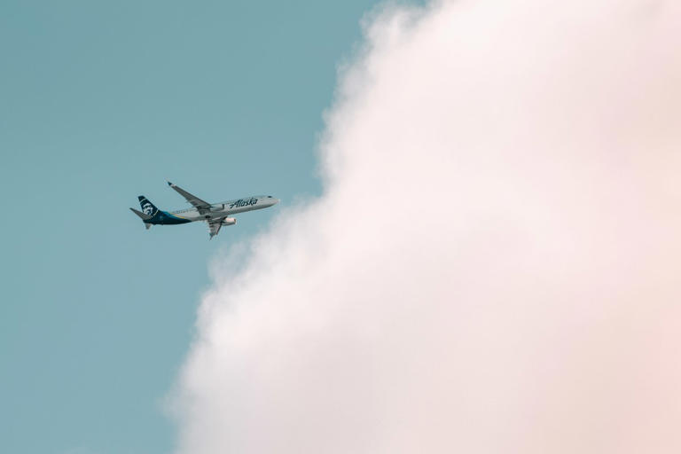 Alaska Airlines unveils new nonstop flight to popular European ...