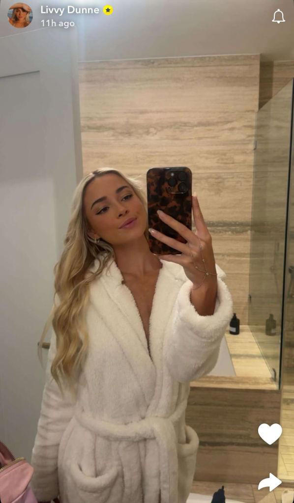 Livvy Dunne's bathrobe photos show bathroom glam routine