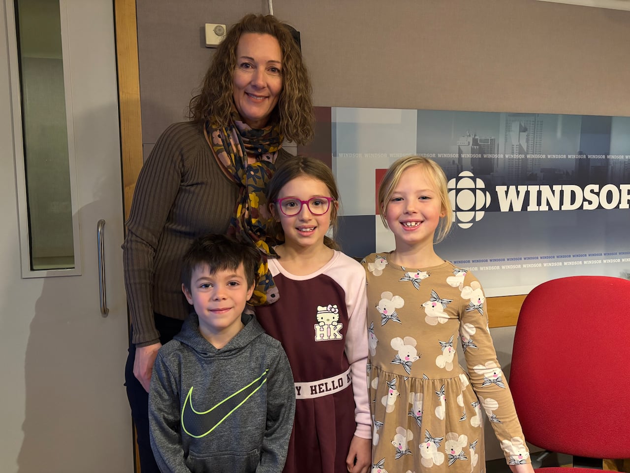 Cancer-stricken dollhouse builder for sick kids inspires new generation ...