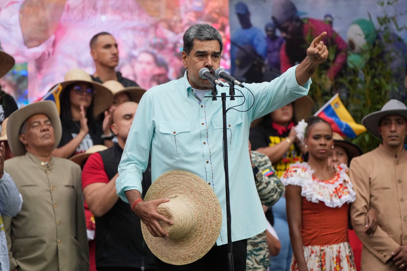 Trump demands Venezuela pay for seized US oil assets after calling for ...