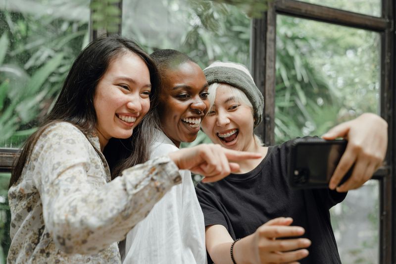 Psychologists reveal 10 hidden signs a female narcissist is jealous of you