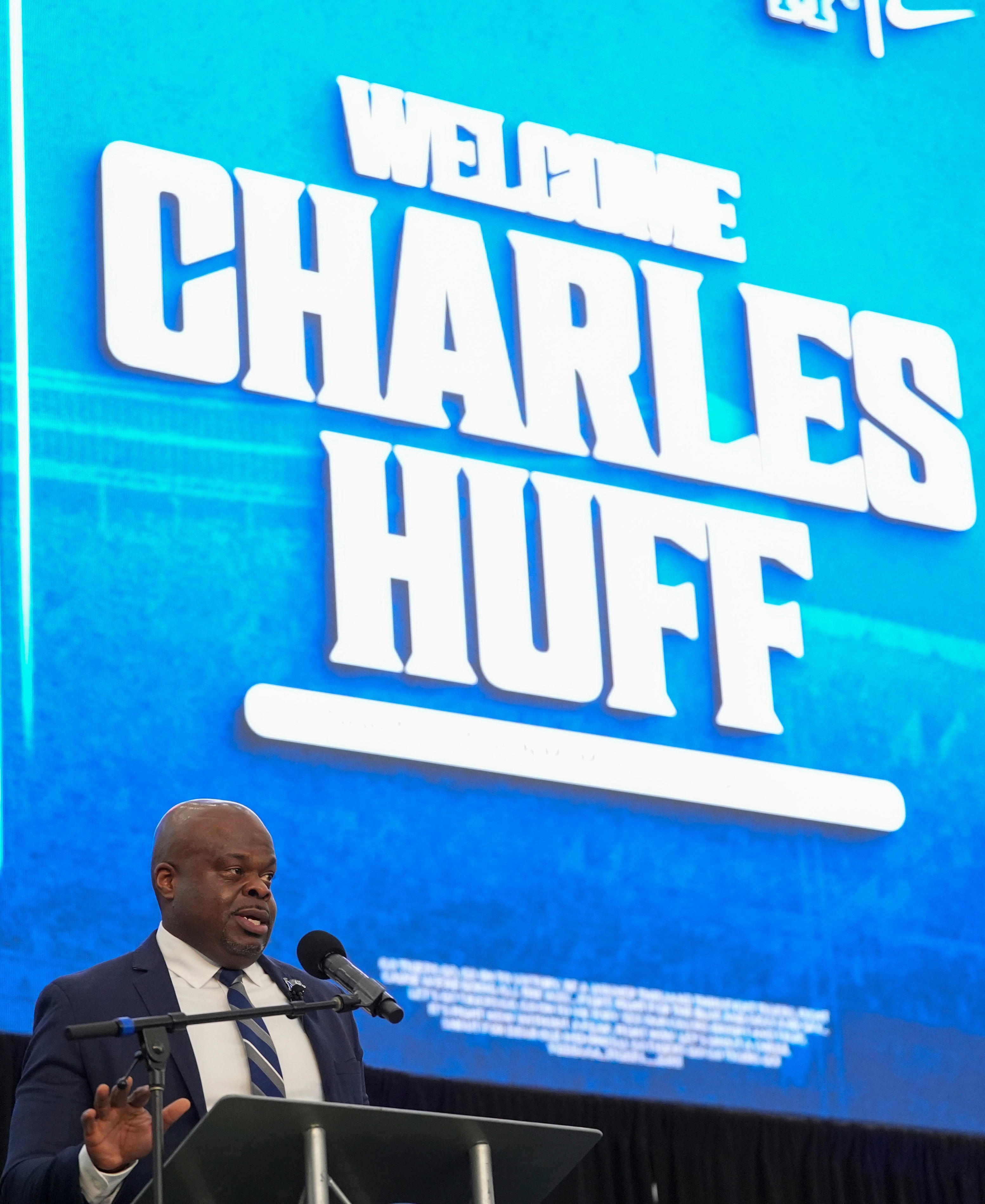 Memphis football transfer tracker: Who's in, who's out for Charles Huff?