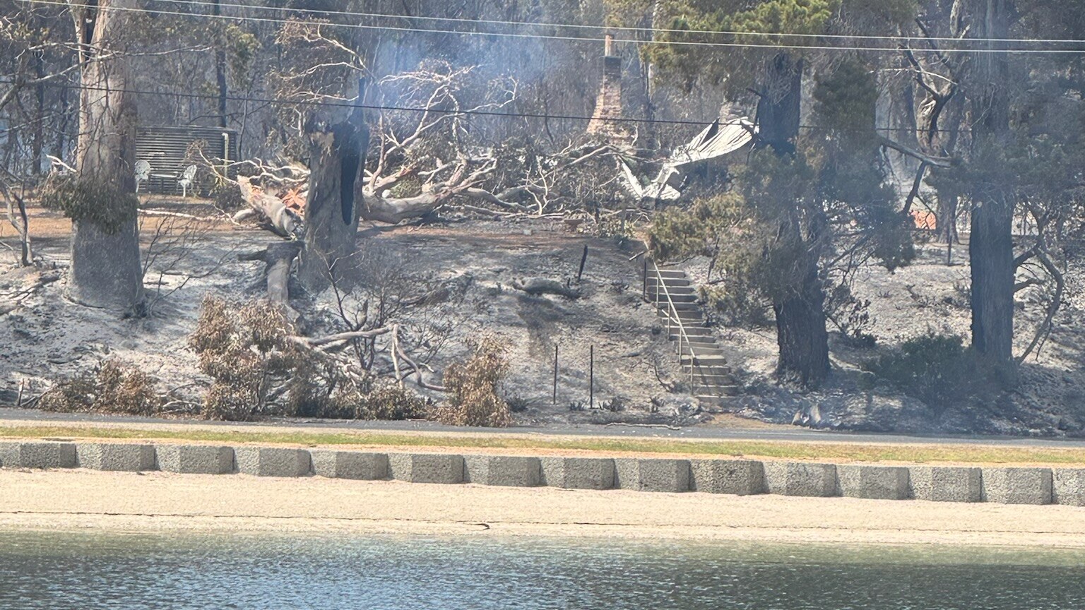 Threat eases from Stieglitz bushfire near St Helens on Tasmania's east ...