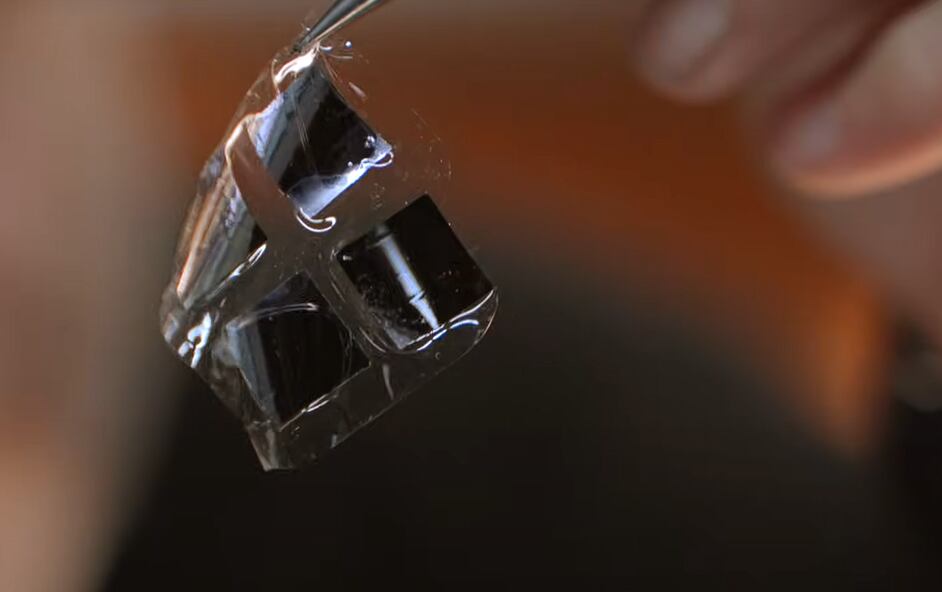 Smaller, thinner, non-invasive: BCI technology advances