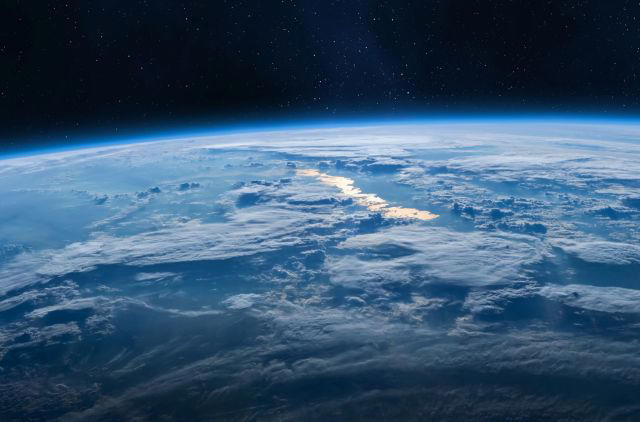 Experts outline solution to growing ring of space trash orbiting our ...