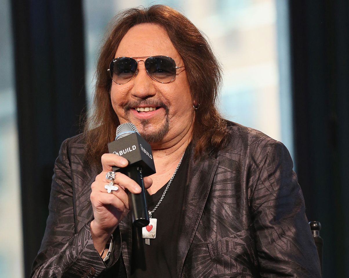 Gene Simmons apologizes for saying late KISS bandmate Ace Frehley died ...