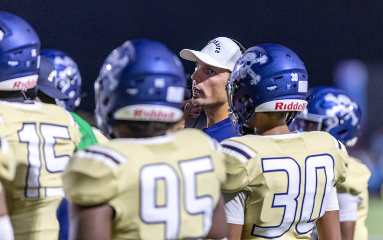 Moody football coach Jake Ganus steps down after state title, 12 ...
