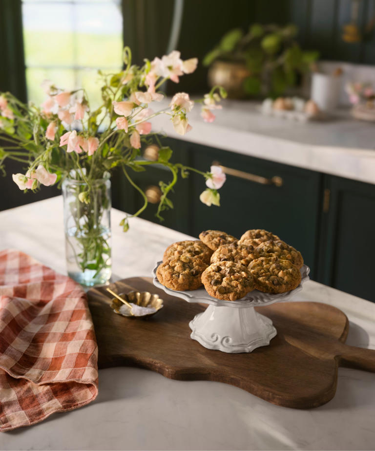 Have you tried Joanna Gaines' skillet silo cookies?– Here's the ...