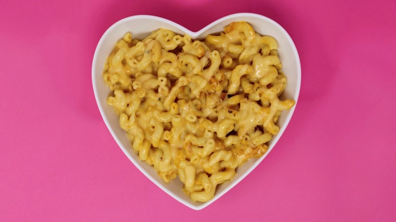 I Heart Mac Cheese Everything You Need To Know About The Comfort