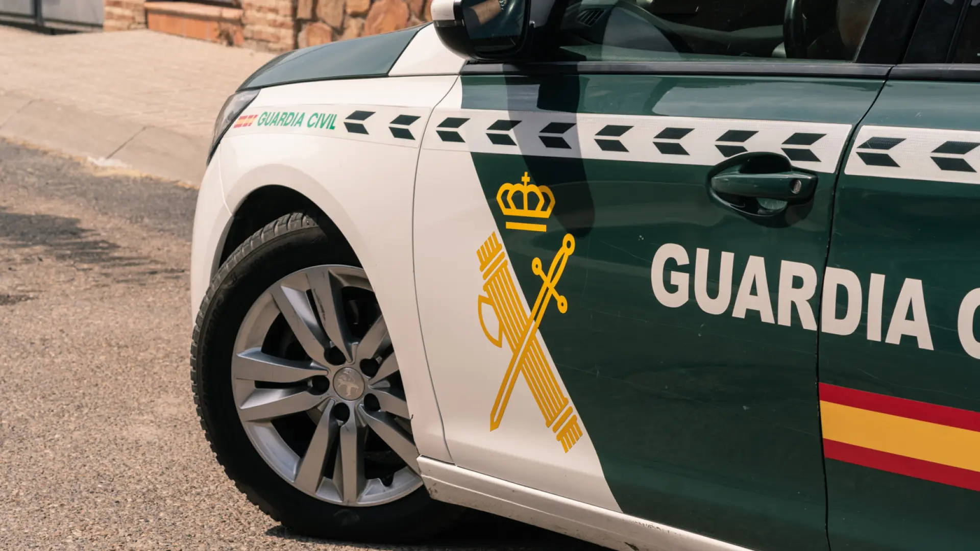 Tres detenidos por robos con alunizaje en establecimientos de la ...
