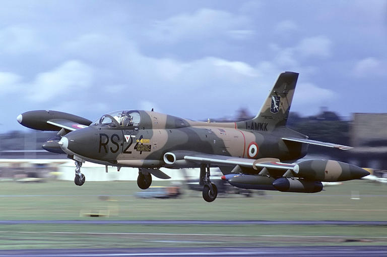 Today in aviation history: First flight of the Aermacchi MB-326