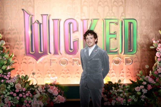 Ethan Slater on that loaded Boq and Glinda moment in ‘Wicked: For Good ...
