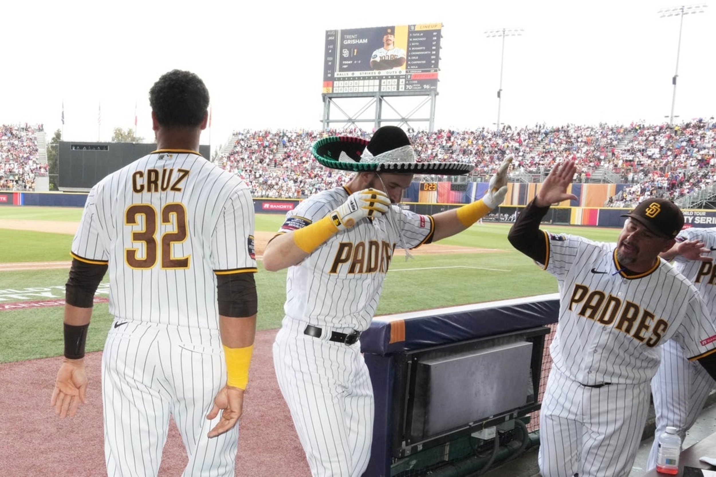 D-backs, Padres to play two games in Mexico City