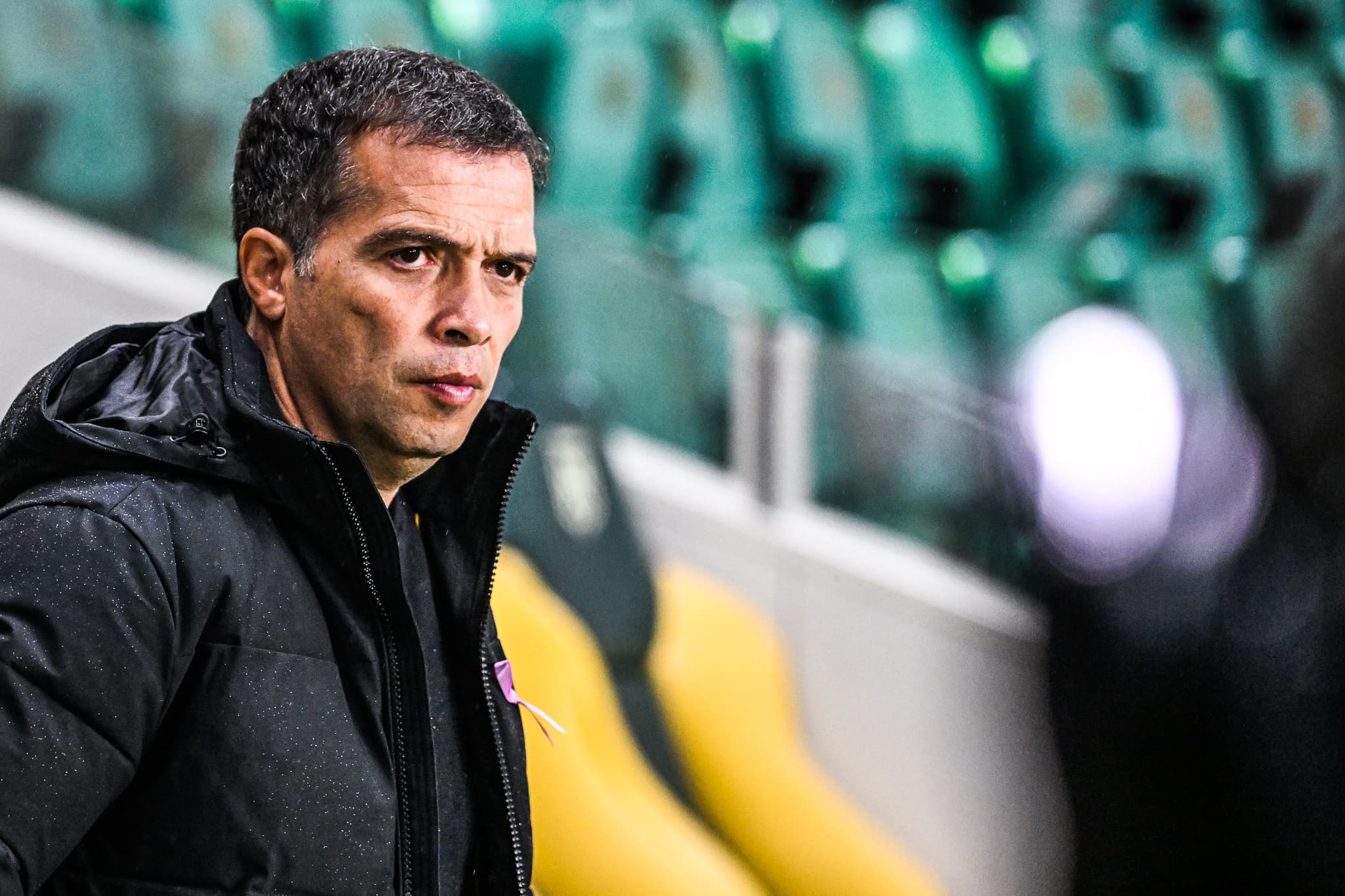 Un coach viré en Ligue 1 : Luis Castro prend la porte au FC Nantes